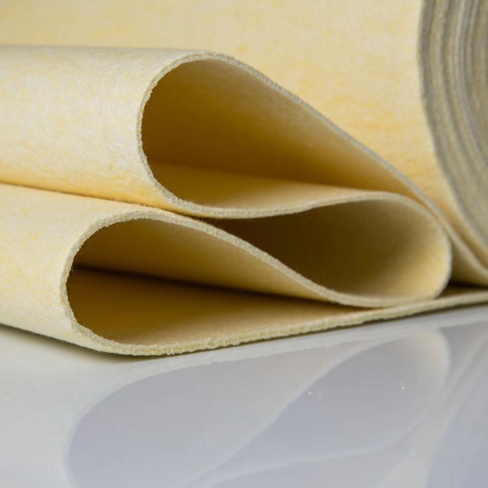 P84 FMS Composite Glass Fiber Filter Media 1000gsm For Air Filter Bag